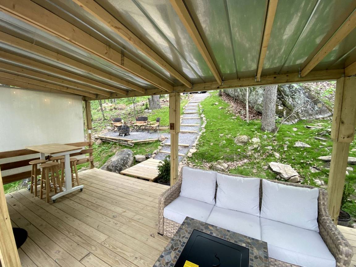 Camping ∙ 2 Bedrooms ∙ 4 Guests - Georgia