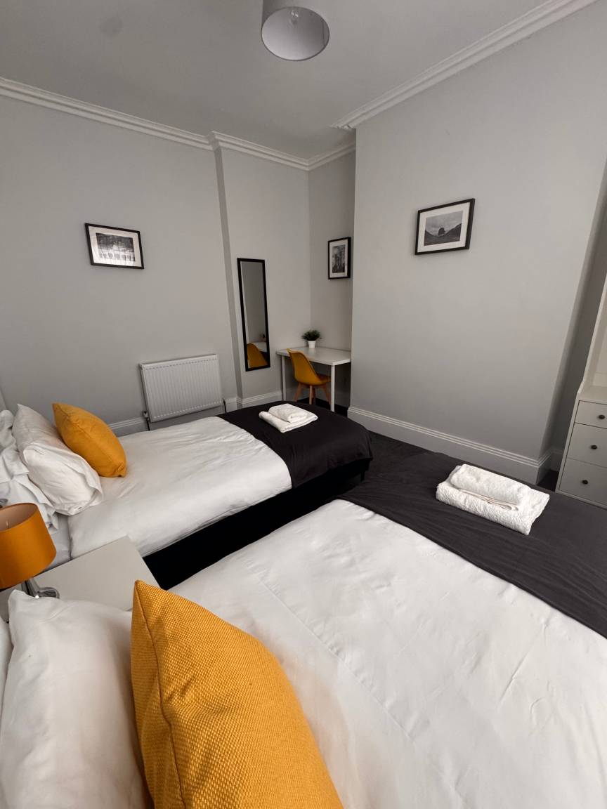 75 M² House ∙ 3 Bedrooms ∙ 6 Guests - Jesmond - Newcastle-upon-tyne