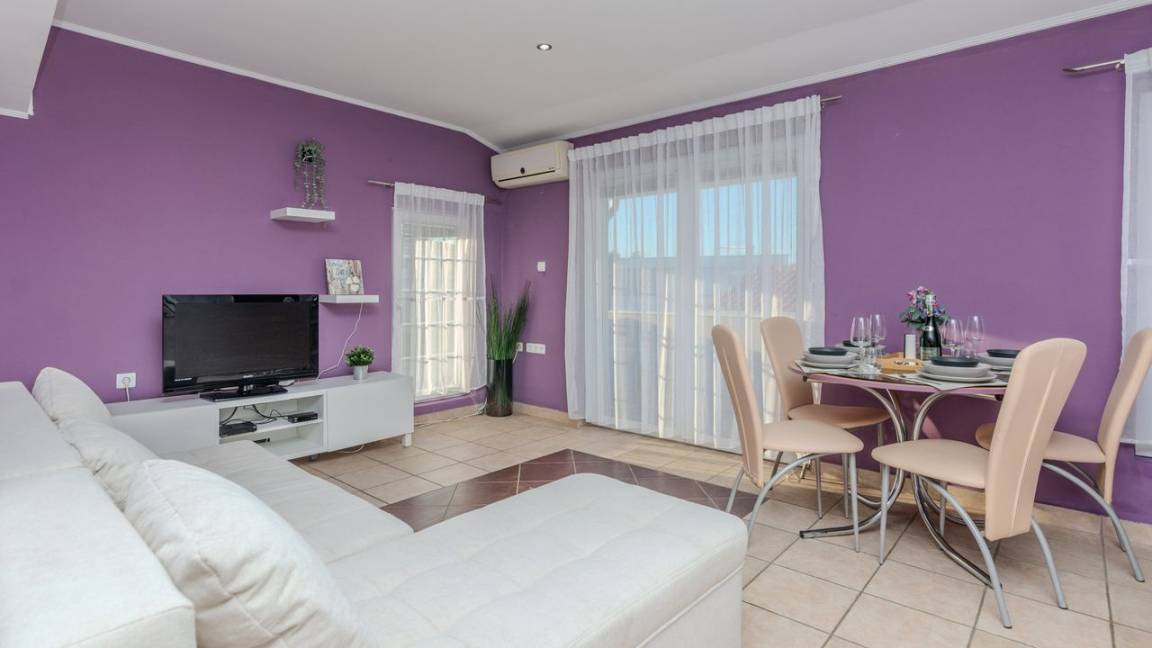 32 M² Hotel ∙ 1 Bedroom ∙ 4 Guests - Vir, Kroatien