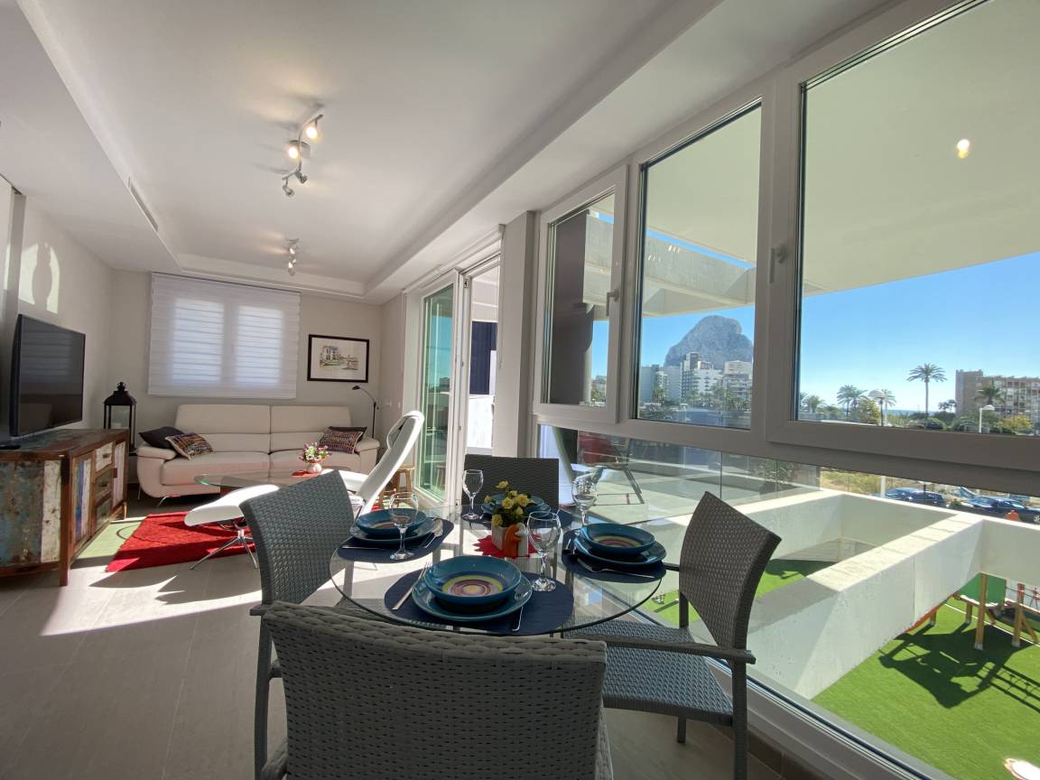 75 M² Apartamento ∙ 2 Habitaciones ∙ 4 Huéspedes - Calpe