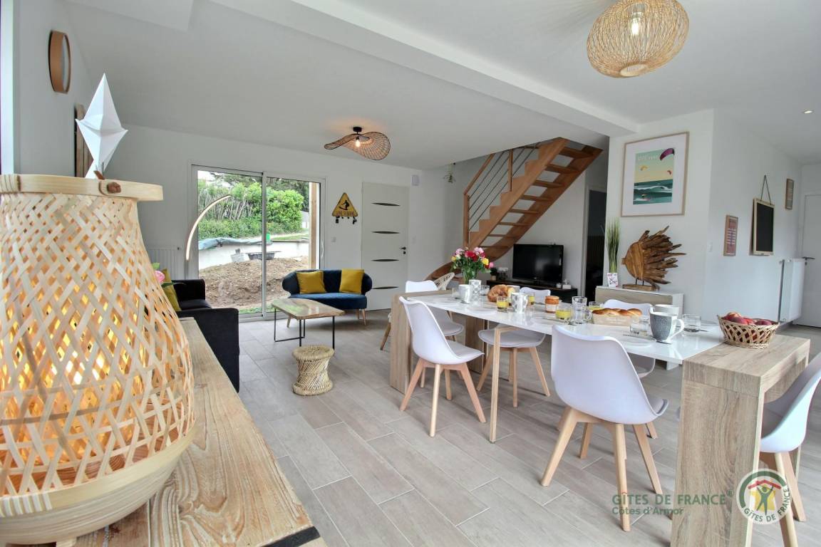 100 M² Gîte ∙ 4 Chambres ∙ 8 Personnes - Lamballe