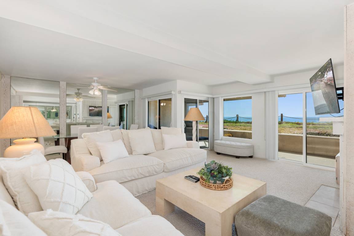 158 M² Apartment ∙ 2 Bedrooms ∙ 5 Guests - Solana Beach, CA