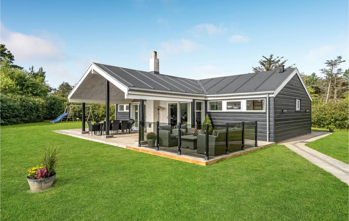 145 M² House ∙ 4 Bedrooms ∙ 8 Guests - Hirtshals