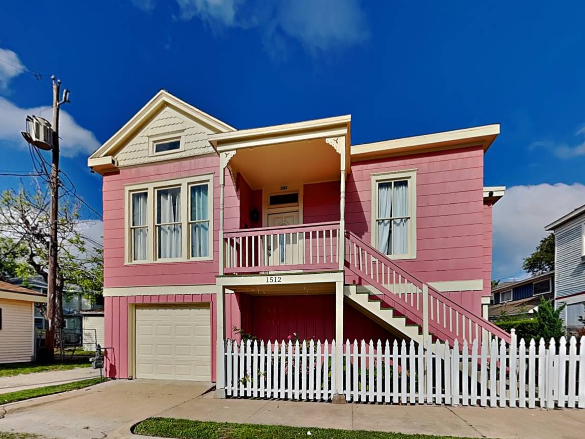 185 M² House ∙ 2 Bedrooms ∙ 8 Guests - Texas