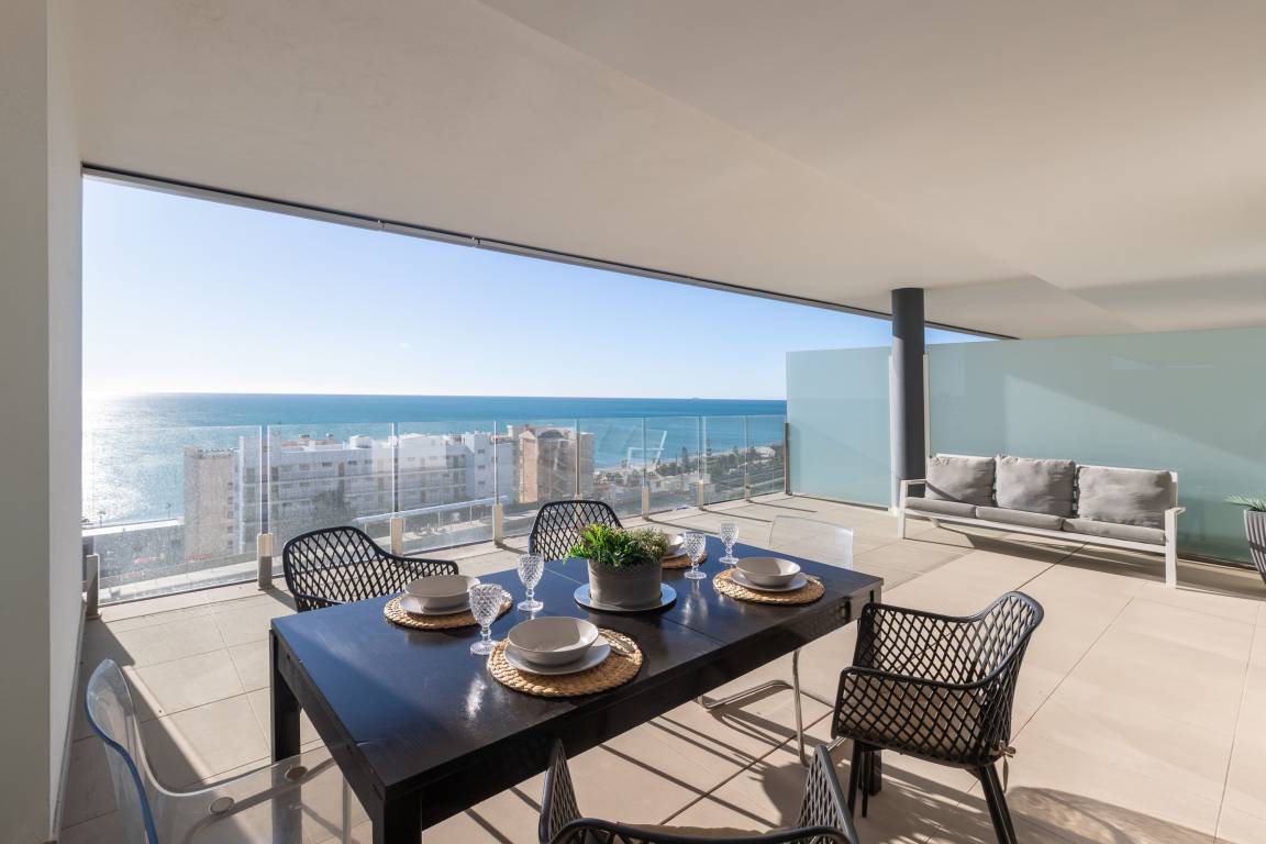 80 M² Apartment ∙ 2 Bedrooms ∙ 4 Guests - Fuengirola