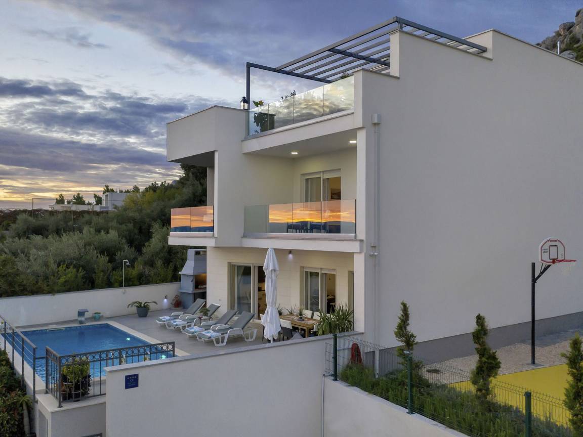 340 M² Maison De Vacances ∙ 1 Chambre ∙ 6 Personnes - Promajna