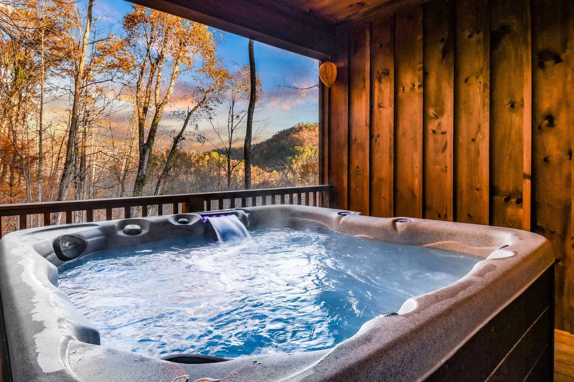 137 M² Cabin ∙ 3 Bedrooms ∙ 6 Guests - Wears Valley, TN