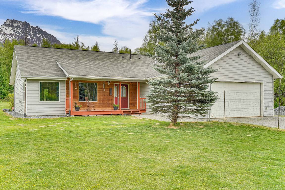 148 M² House ∙ 3 Bedrooms ∙ 6 Guests - Palmer, AK