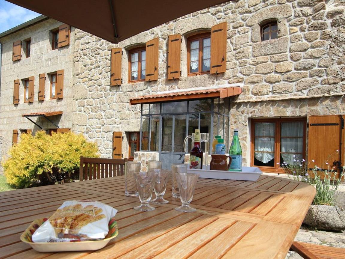 140 M² Cottage ∙ 4 Chambres ∙ 8 Personnes - Haute-Loire