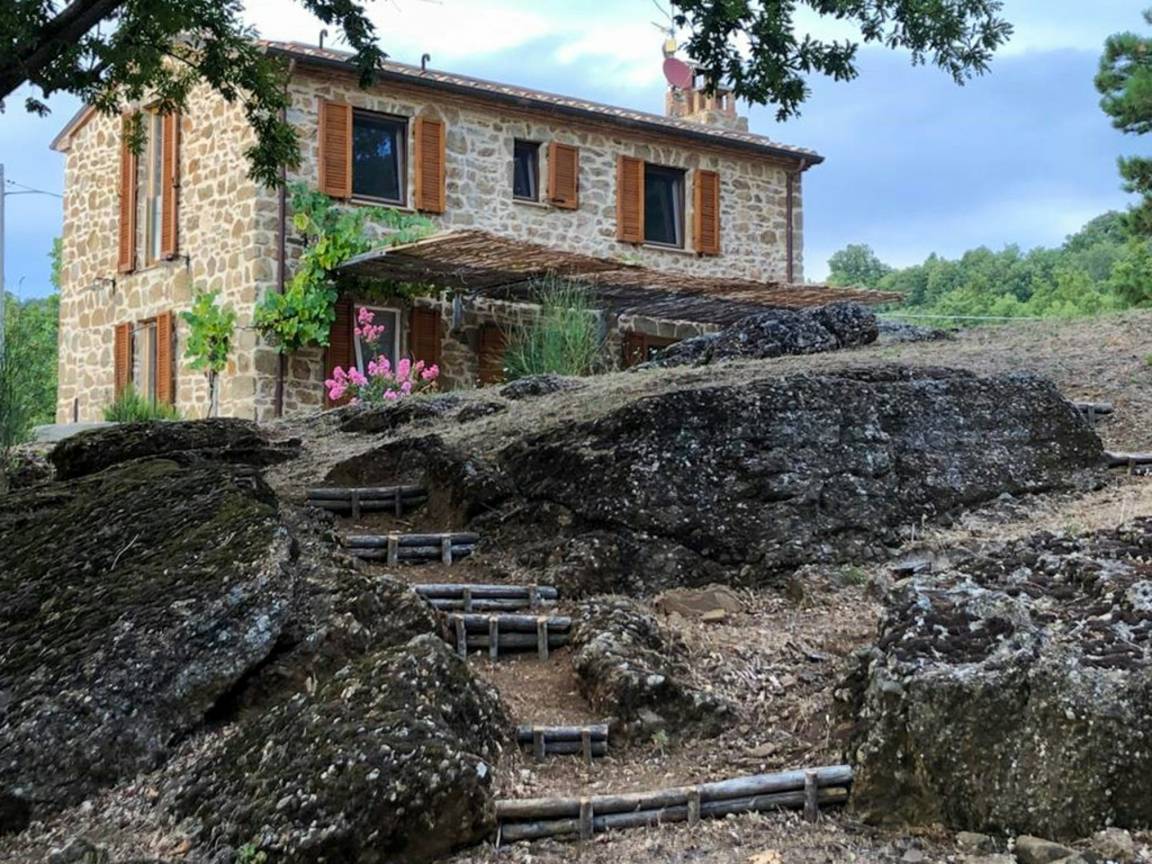 110 M² Ferienhaus ∙ 2 Schlafzimmer ∙ 5 Gäste - Pitigliano