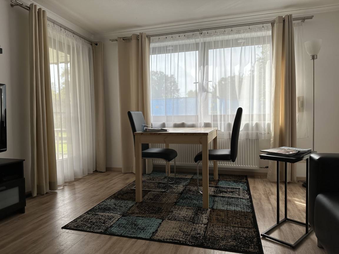 48 M² Ferienwohnung ∙ 2 Gäste - Chieming