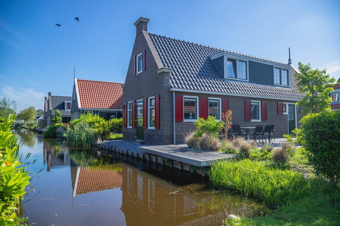 Bungalow ∙ 3 Slaapkamers ∙ 8 Gasten - Uitgeest