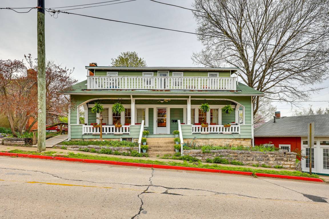 278 M² House ∙ 5 Bedrooms ∙ 11 Guests - Eureka Springs, AR
