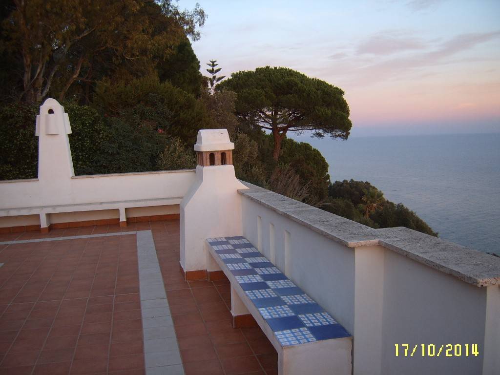 75 M² Villa ∙ 2 Bedrooms ∙ 4 Guests - Sabaudia