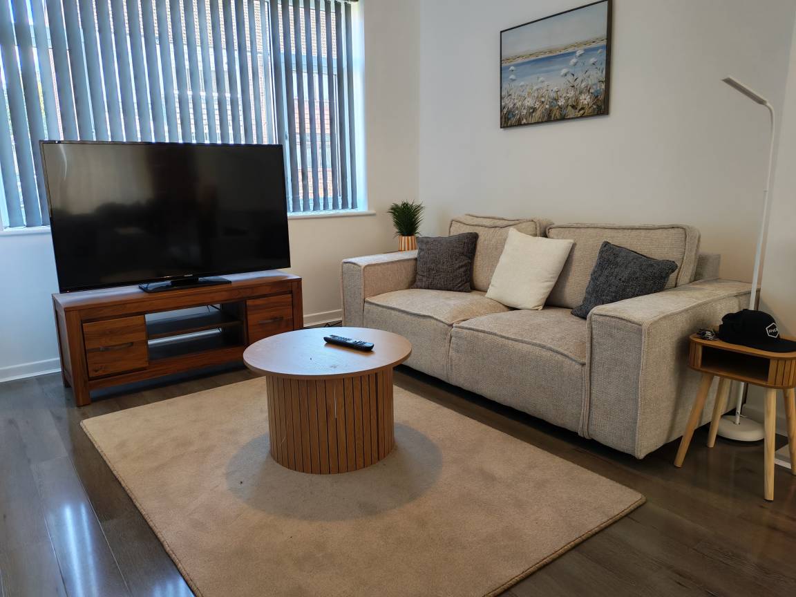 40 M² House ∙ 3 Bedrooms ∙ 6 Guests - Rugby