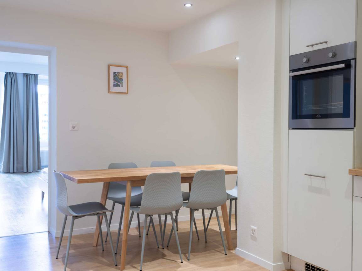 75 M² Ferienwohnung ∙ 1 Schlafzimmer ∙ 5 Gäste - Lucerne