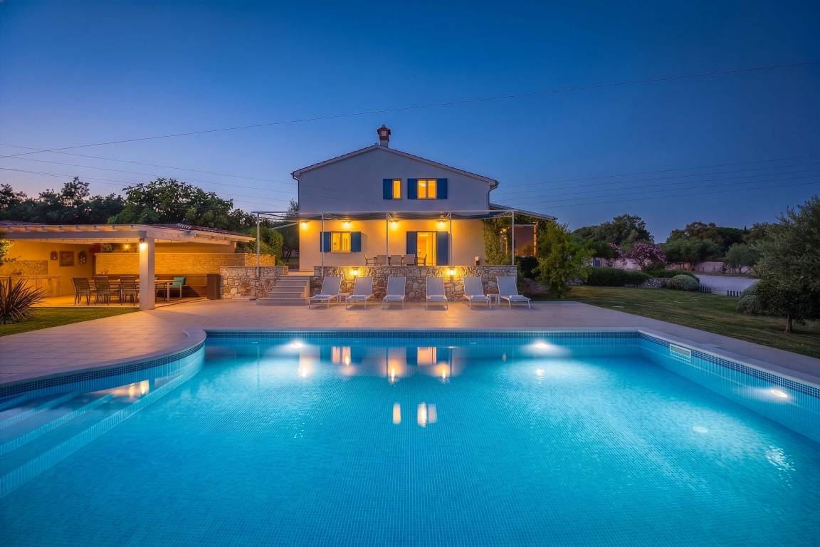 170 M² Villa ∙ 4 Bedrooms ∙ 8 Guests - Rovinj