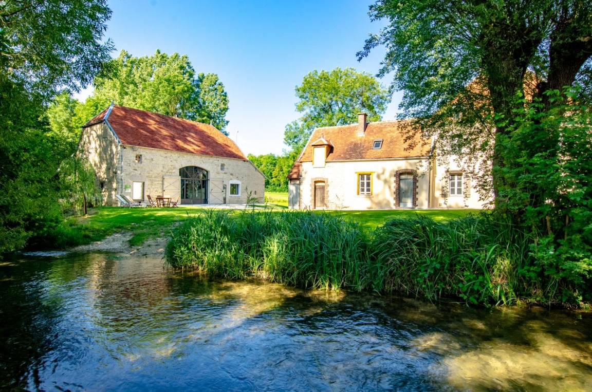139 M² Gîte ∙ 2 Chambres ∙ 5 Personnes - Bar-sur-Seine