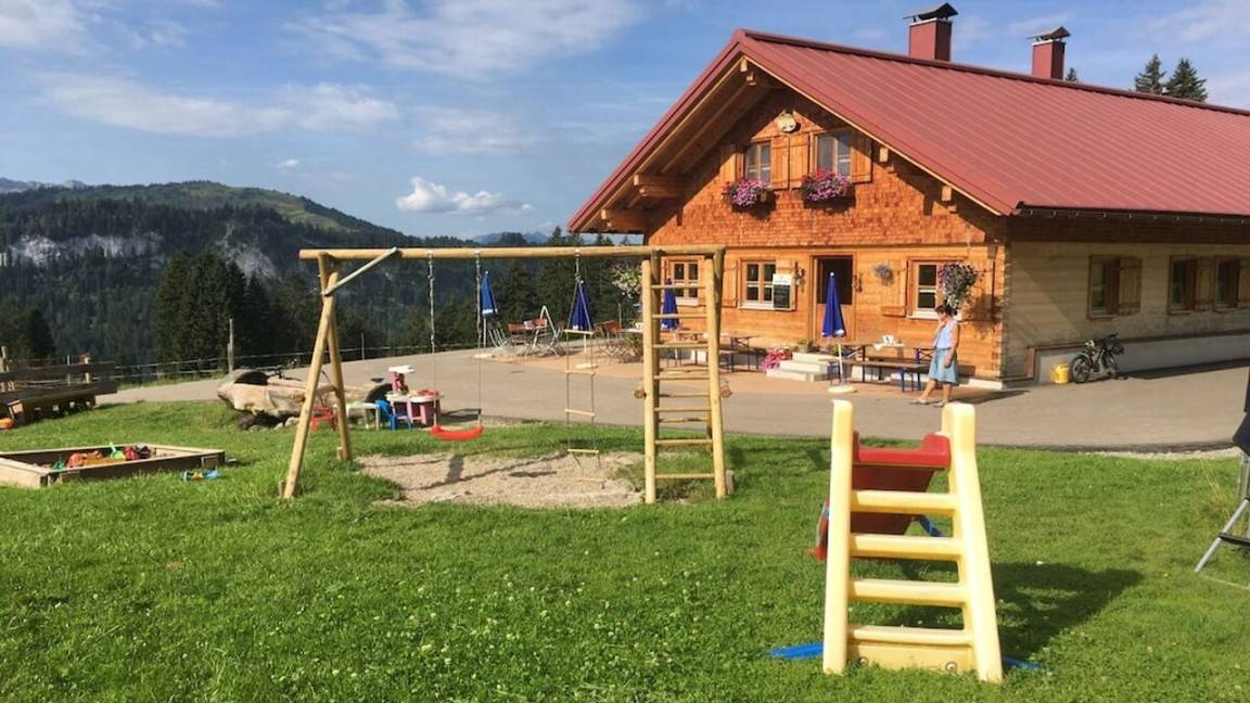 51 M² Ferienhaus ∙ 1 Schlafzimmer ∙ 2 Gäste - Oberstdorf