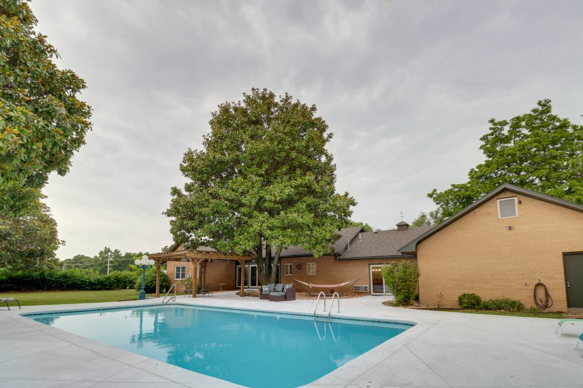 213 M² House ∙ 3 Bedrooms ∙ 8 Guests - Lake Eucha, OK