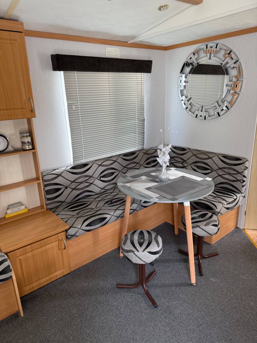 90 M² Chalet ∙ 2 Slaapkamers ∙ 6 Gasten - Chapel St Leonards