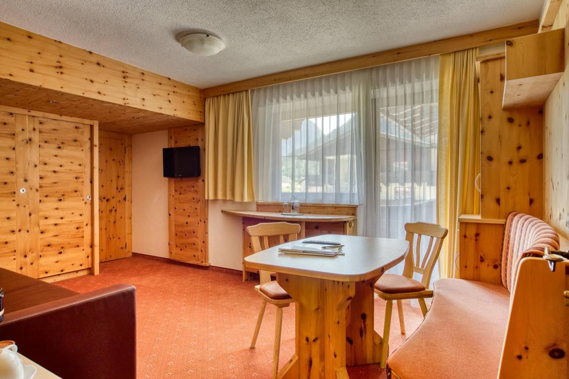 48 M² Hotel ∙ 1 Slaapkamer ∙ 4 Gasten - Ochsengarten