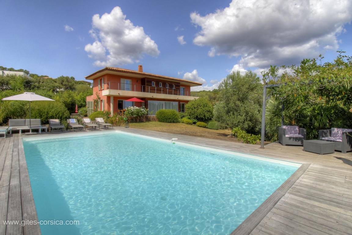 180 M² Gîte ∙ 5 Bedrooms ∙ 10 Guests - Zonza