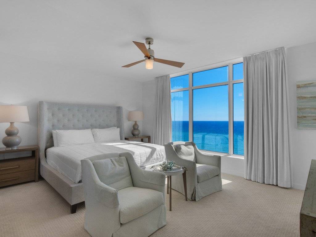 Condo ∙ 3 Bedrooms ∙ 8 Guests - Destin, FL