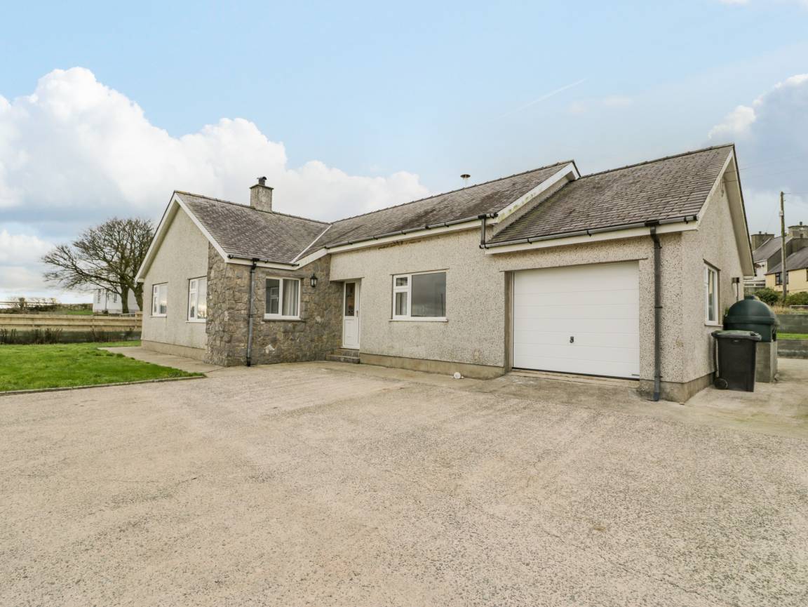 Cottage ∙ 3 Bedrooms ∙ 7 Guests - Bull Bay