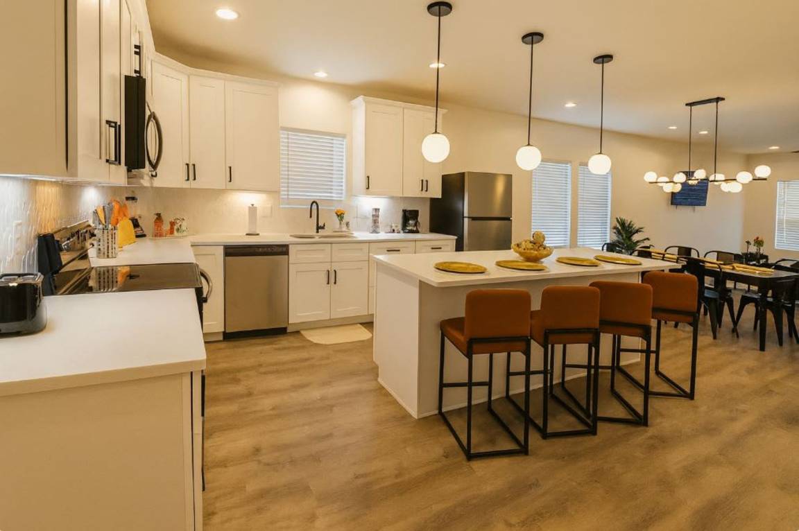 House ∙ 3 Bedrooms ∙ 8 Guests - Alamo Heights, TX