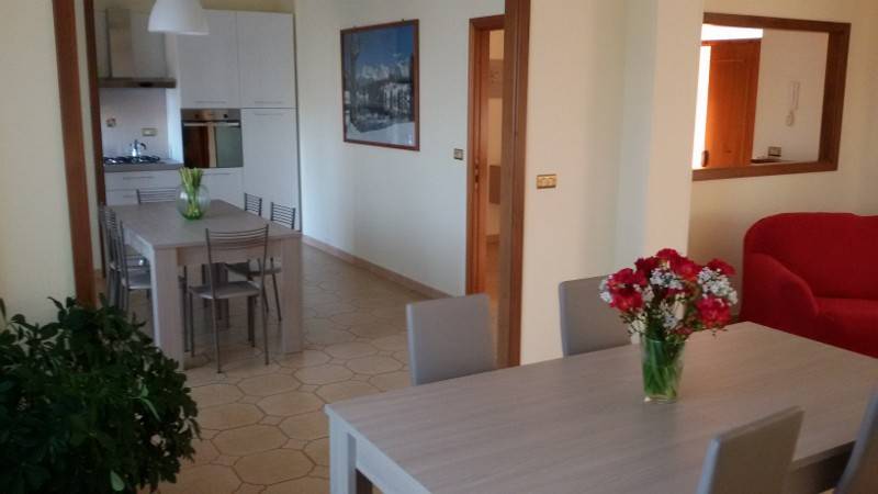 130 M² Appartamento Vacanza ∙ 3 Camere Da Letto ∙ 10 Ospiti - Francavilla al Mare