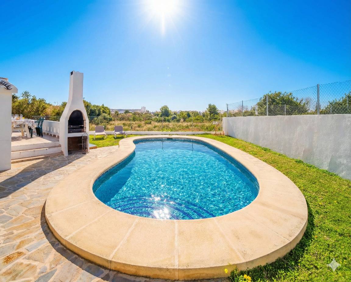 169 M² Villa ∙ 2 Bedrooms ∙ 4 Guests - Jávea