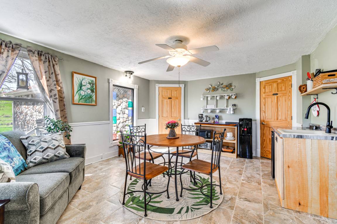 55 M² Apartment ∙ 1 Bedroom ∙ 2 Guests - Finger Lakes, NY