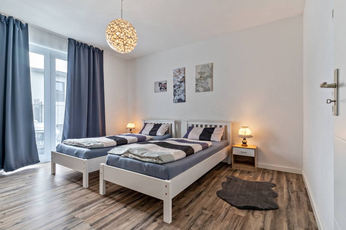 74 M² Apartment ∙ 2 Bedrooms ∙ 5 Guests - Lahr