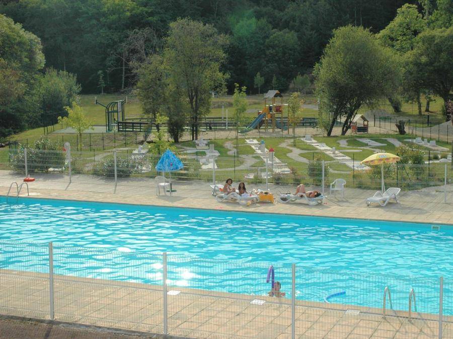 30 M² Caravan ∙ 2 Bedrooms ∙ 4 Guests - Corrèze