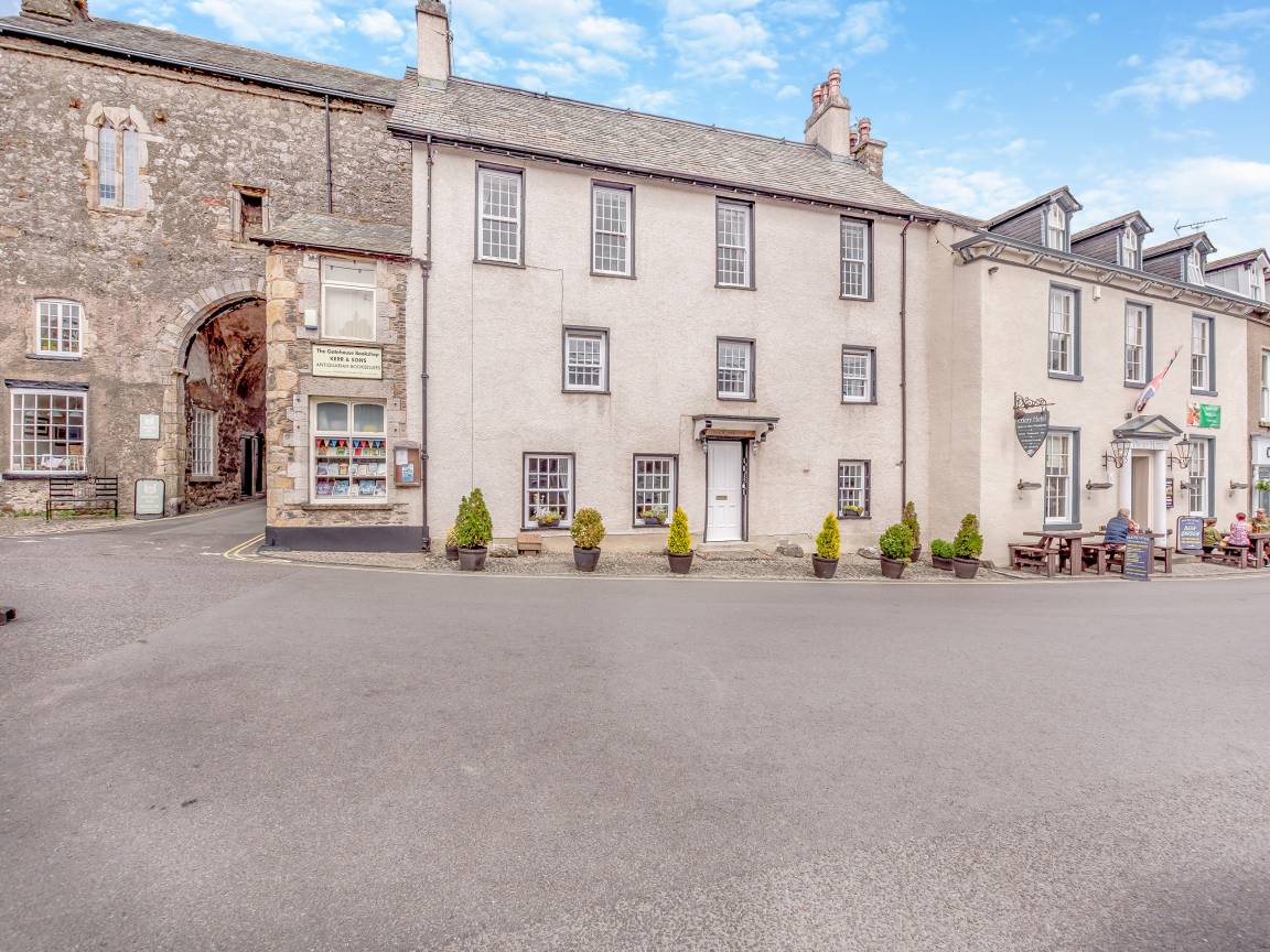 Cottage ∙ 3 Bedrooms ∙ 6 Guests - Grange-over-Sands