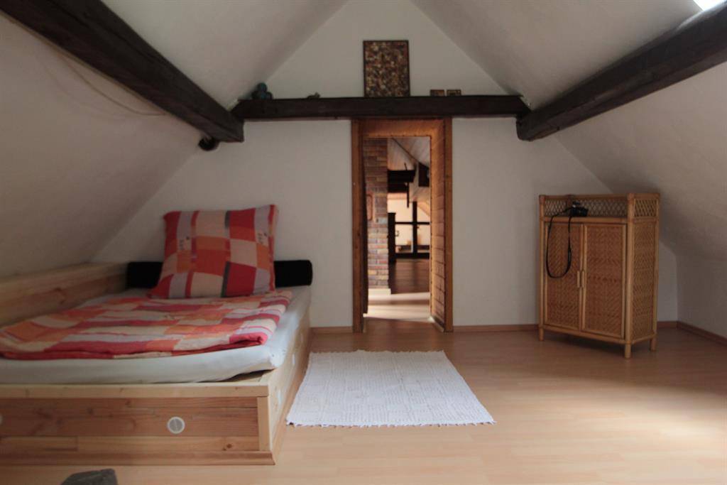 150 M² Ferienhaus ∙ 3 Schlafzimmer ∙ 6 Gäste - Pirmasens