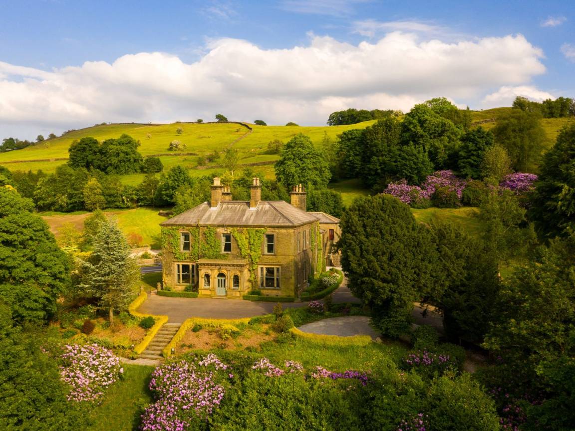Cottage ∙ 10 Bedrooms ∙ 27 Guests - Skipton
