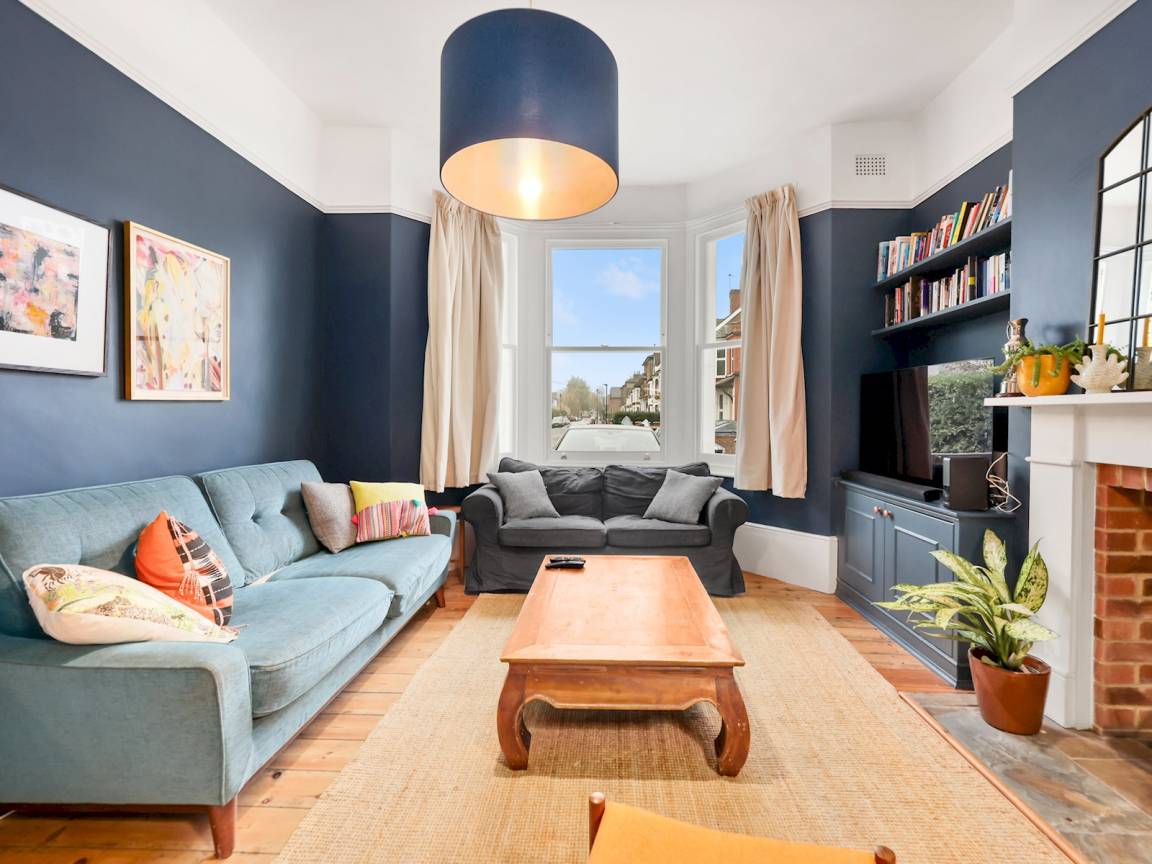 186 M² House ∙ 4 Bedrooms ∙ 7 Guests - London
