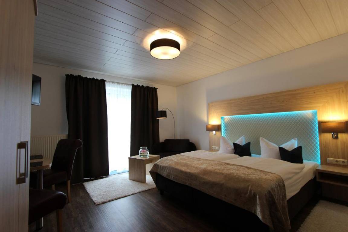 27 M² Ferienwohnung ∙ 1 Schlafzimmer ∙ 2 Gäste - Grafenau
