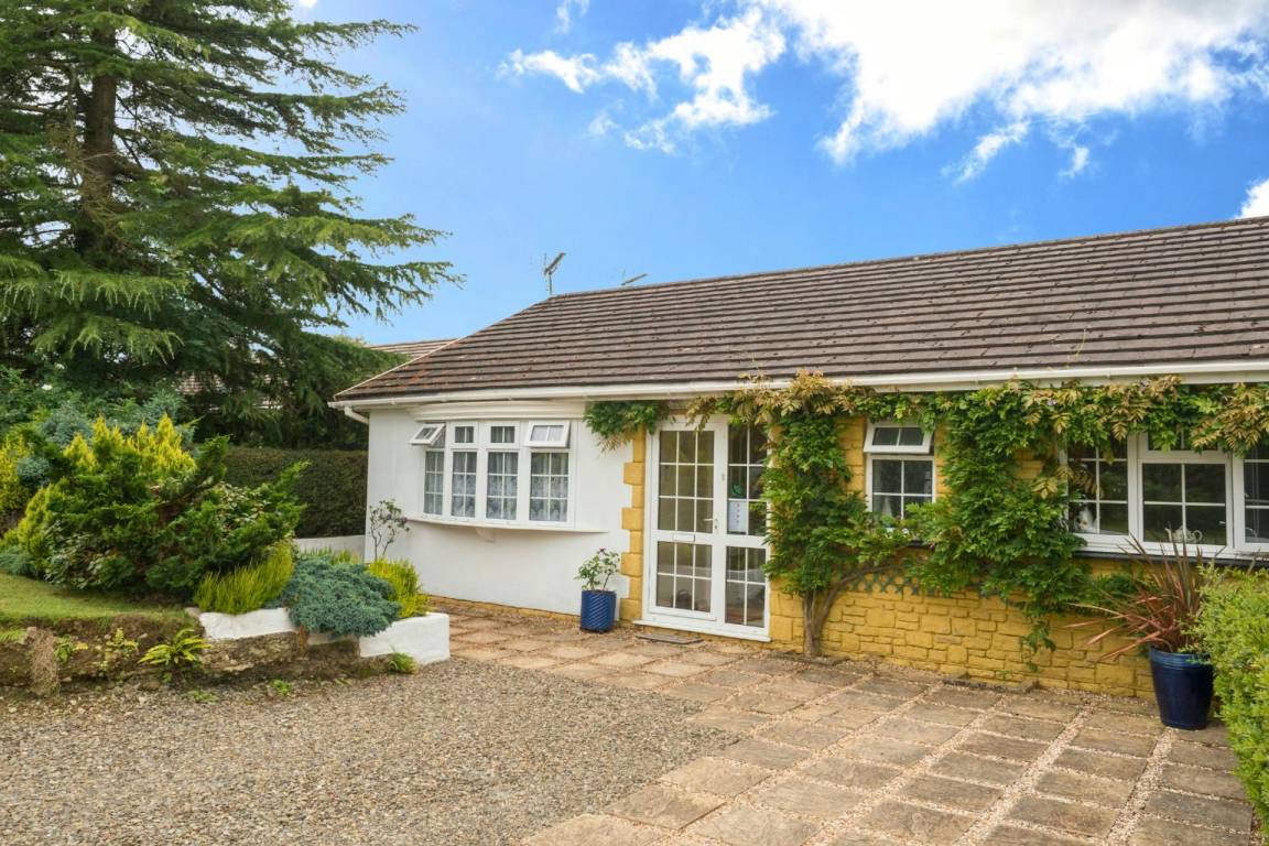 200 M² Cottage ∙ 2 Bedrooms ∙ 4 Guests - Aberaeron