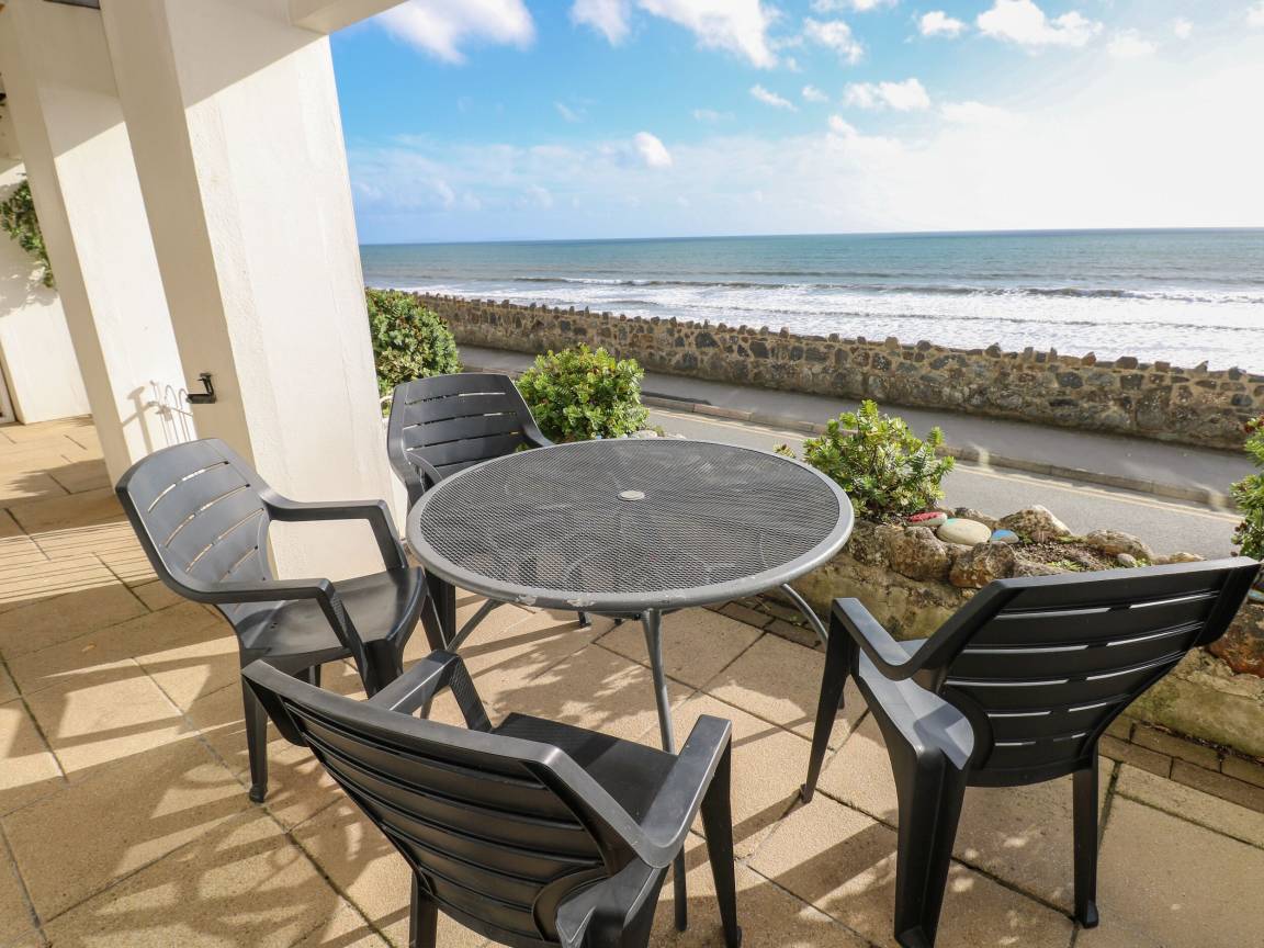 Cottage ∙ 3 Bedrooms ∙ 6 Guests - Tenby