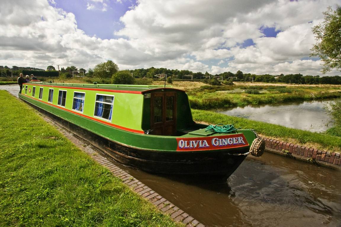 44 M² Cabin ∙ 3 Bedrooms ∙ 6 Guests - Stafford (UK)