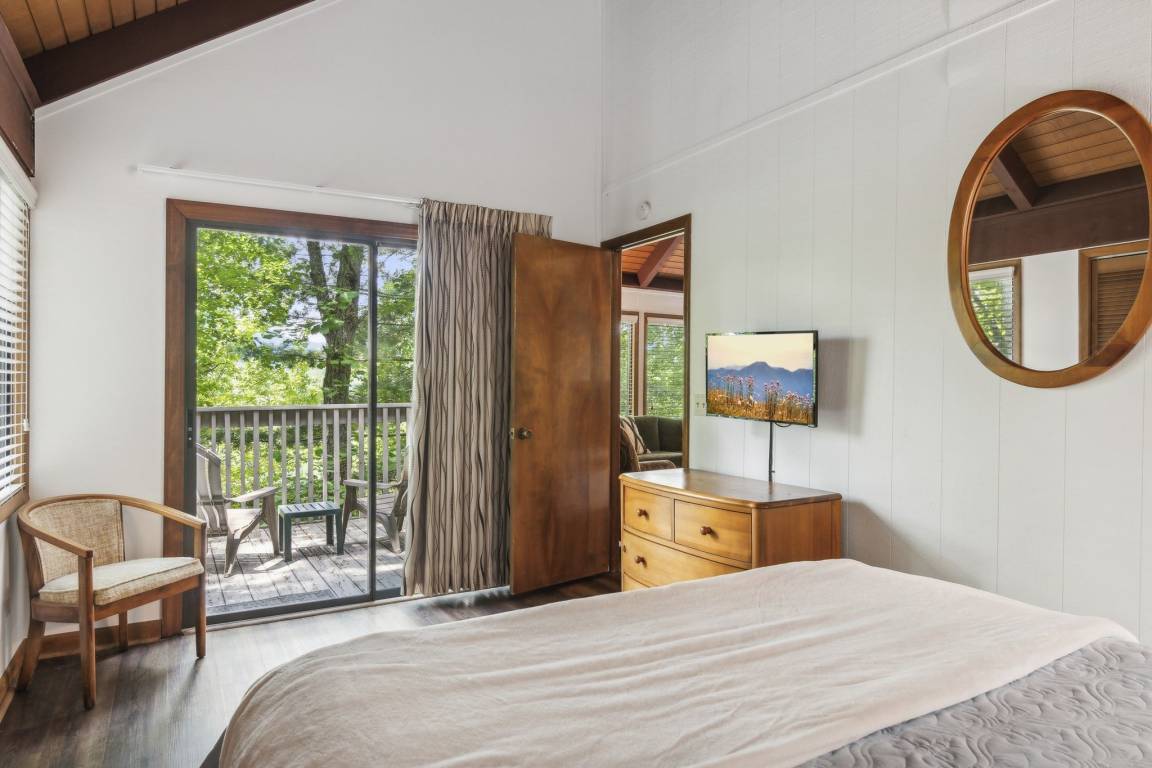 Condo ∙ 2 Bedrooms ∙ 8 Guests - Jasper, GA