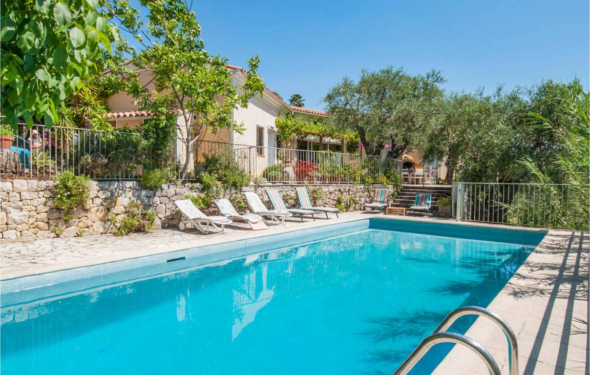 200 M² Maison De Vacances ∙ 3 Chambres ∙ 7 Personnes - Grasse