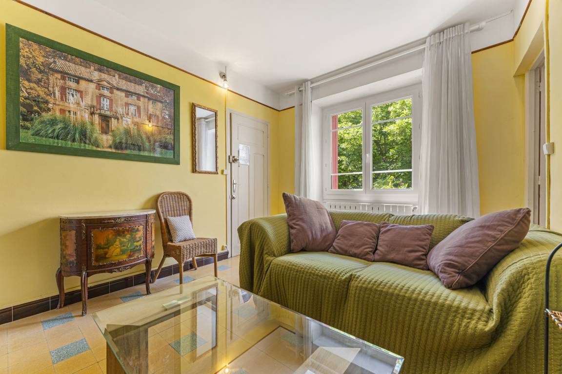 85 M² Appartement ∙ 1 Chambre ∙ 4 Personnes - Alès