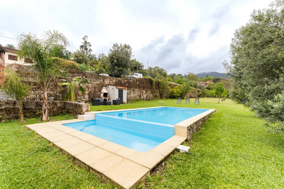 40 M² Casa ∙ 1 Quarto ∙ 2 Hóspedes - Terras de Bouro