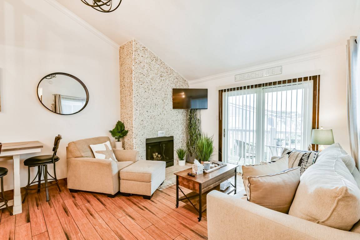 Condo ∙ 1 Bedroom ∙ 4 Guests - Palm Beach, TX