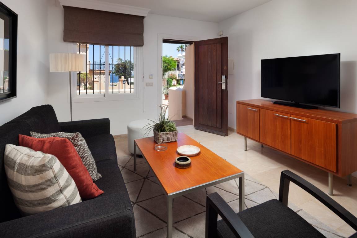 75 M² House ∙ 2 Bedrooms ∙ 6 Guests - Fuengirola