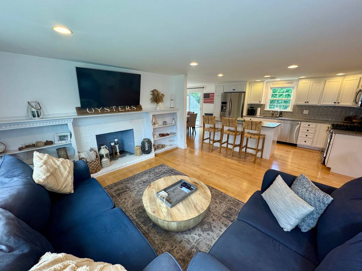 193 M² House ∙ 3 Bedrooms ∙ 12 Guests - Cape Cod, MA
